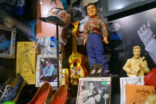 5 things you can't miss on the Graceland Tour in Memphis