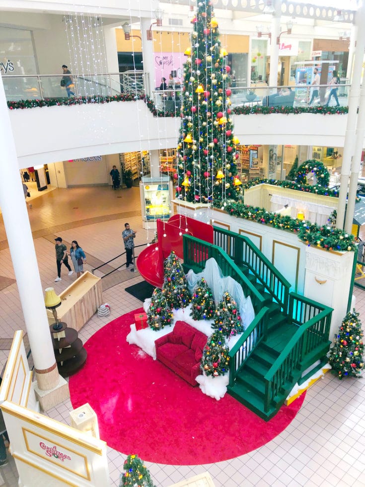 "A Christmas Story" arrives at MainPlace Mall - Living Mi Vida Loca