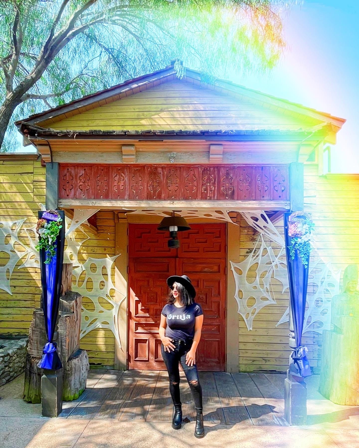 Best Knott's Spooky Farm photo opps