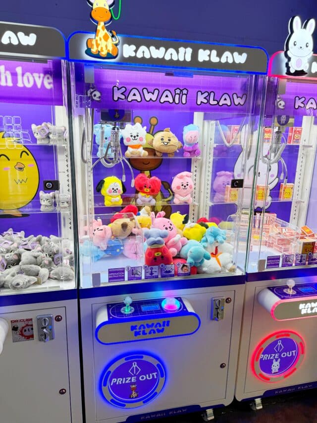 Kawaii Klaws claw machine arcade at Westminster Mall